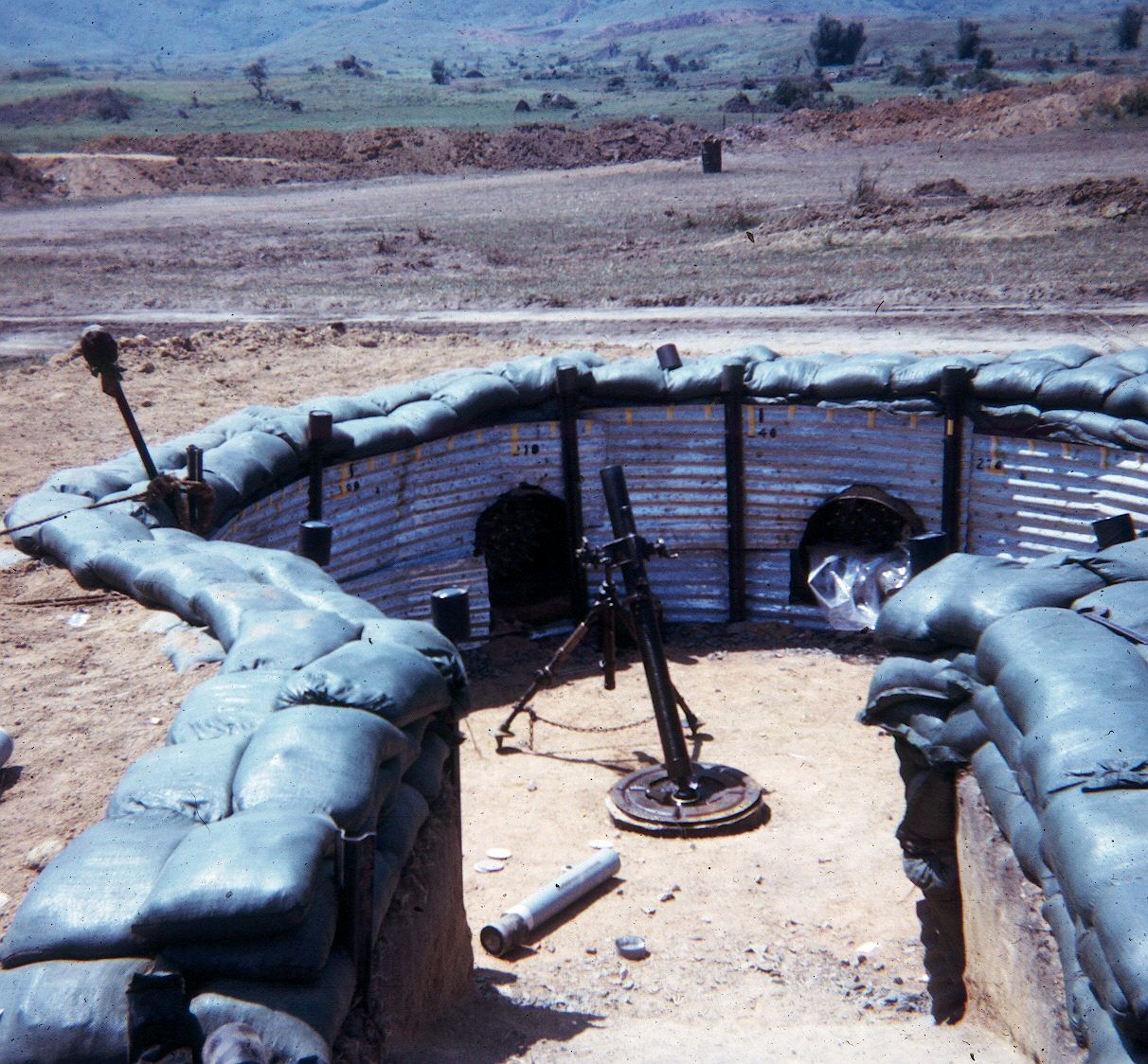 300 Mm mortar in Syria. : army